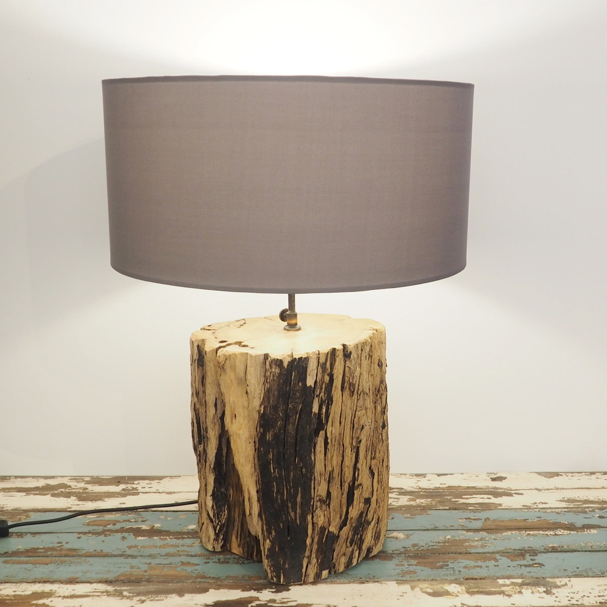 Rustic Wooden Tree Trunk Table Lamp - Kenyon – Rustic House Cornwall